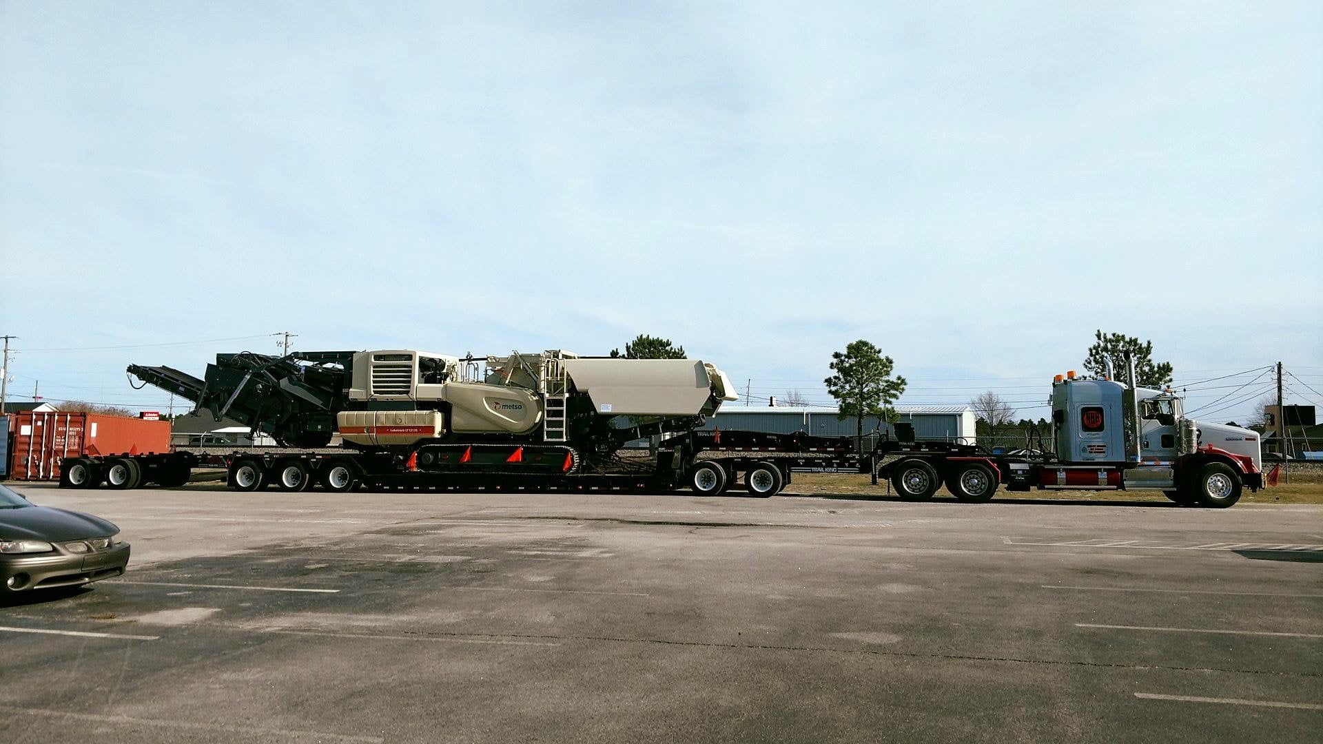 Oversize load - military equipment 2 - WCS Permits and Pilot Cars